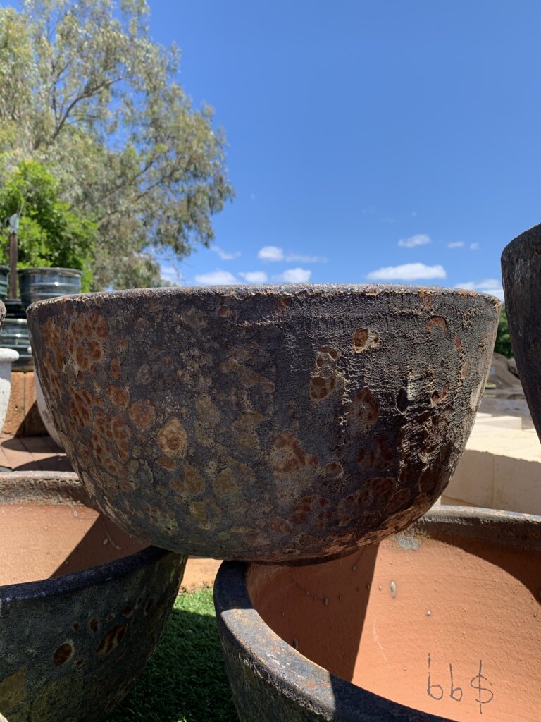 Low Bowl ATLANTIS RUST | Down to Earth Garden Supplies